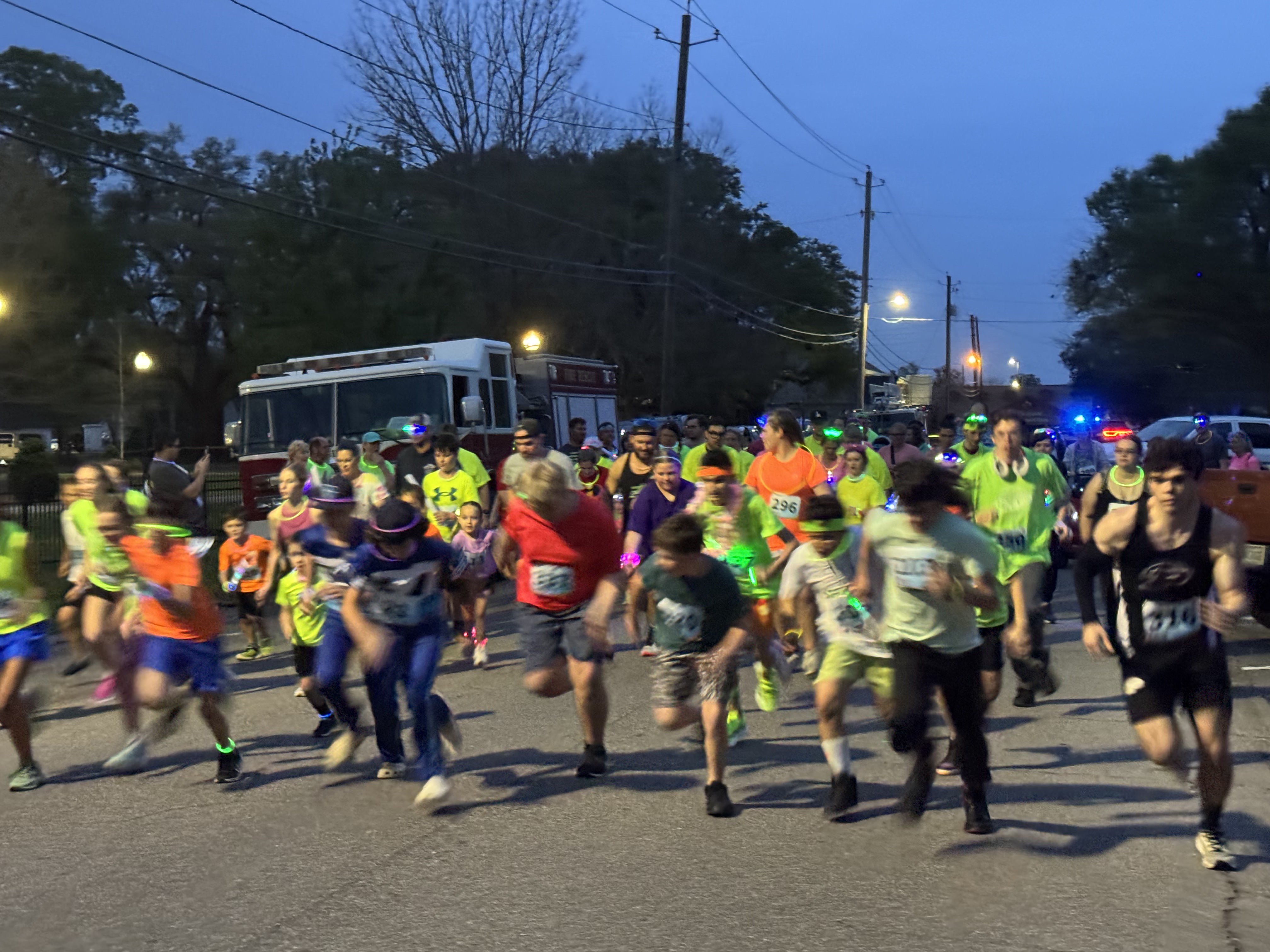 Glow Run Raises Funds for Arc of Pearl River County | Picayune Item