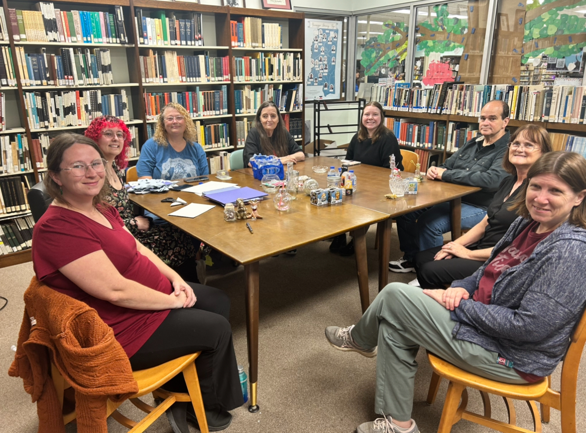 Library Hosts Gathering to Share love for Trinkets | Picayune Item